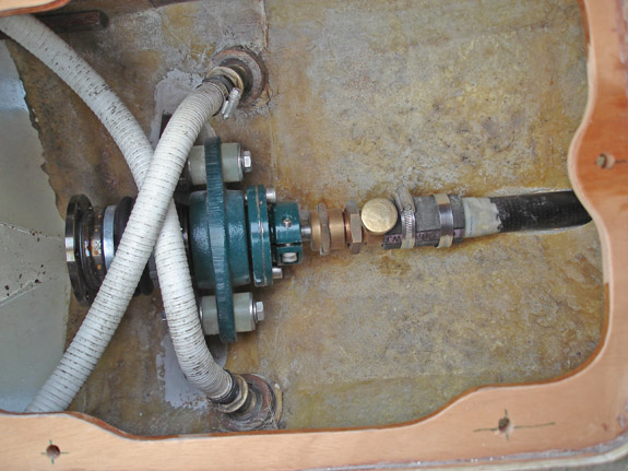 Fitting an Aquadrive coupling. – Cox Engineering