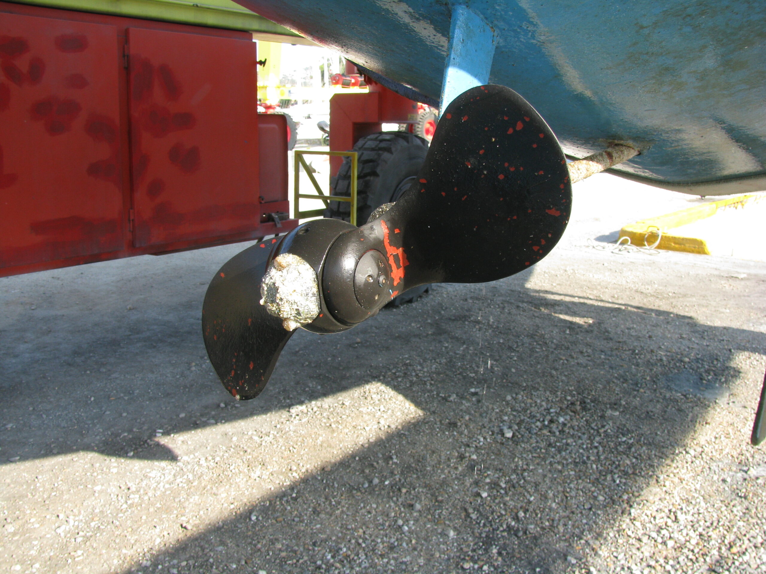 Propeller antifouling with Velox – Cox Engineering